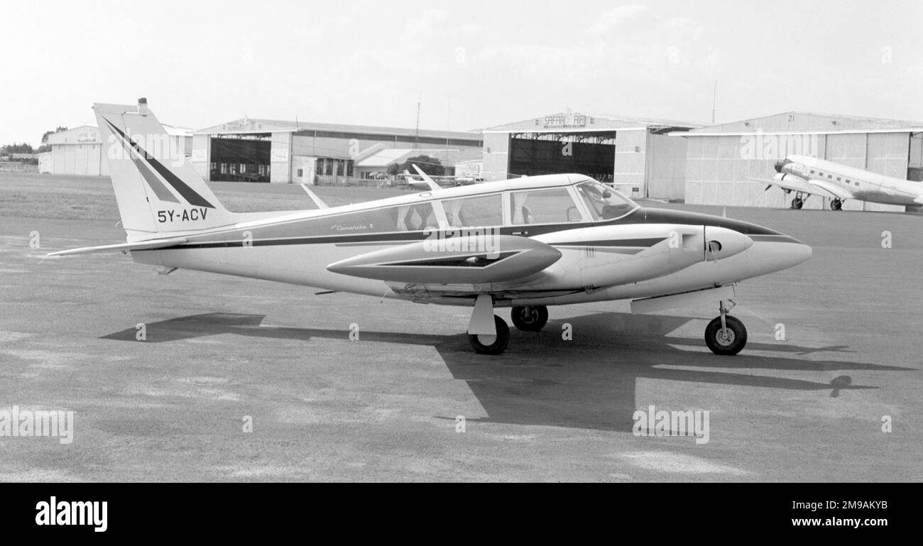 Piper twin comanche immagini e fotografie stock ad alta risoluzione - Alamy