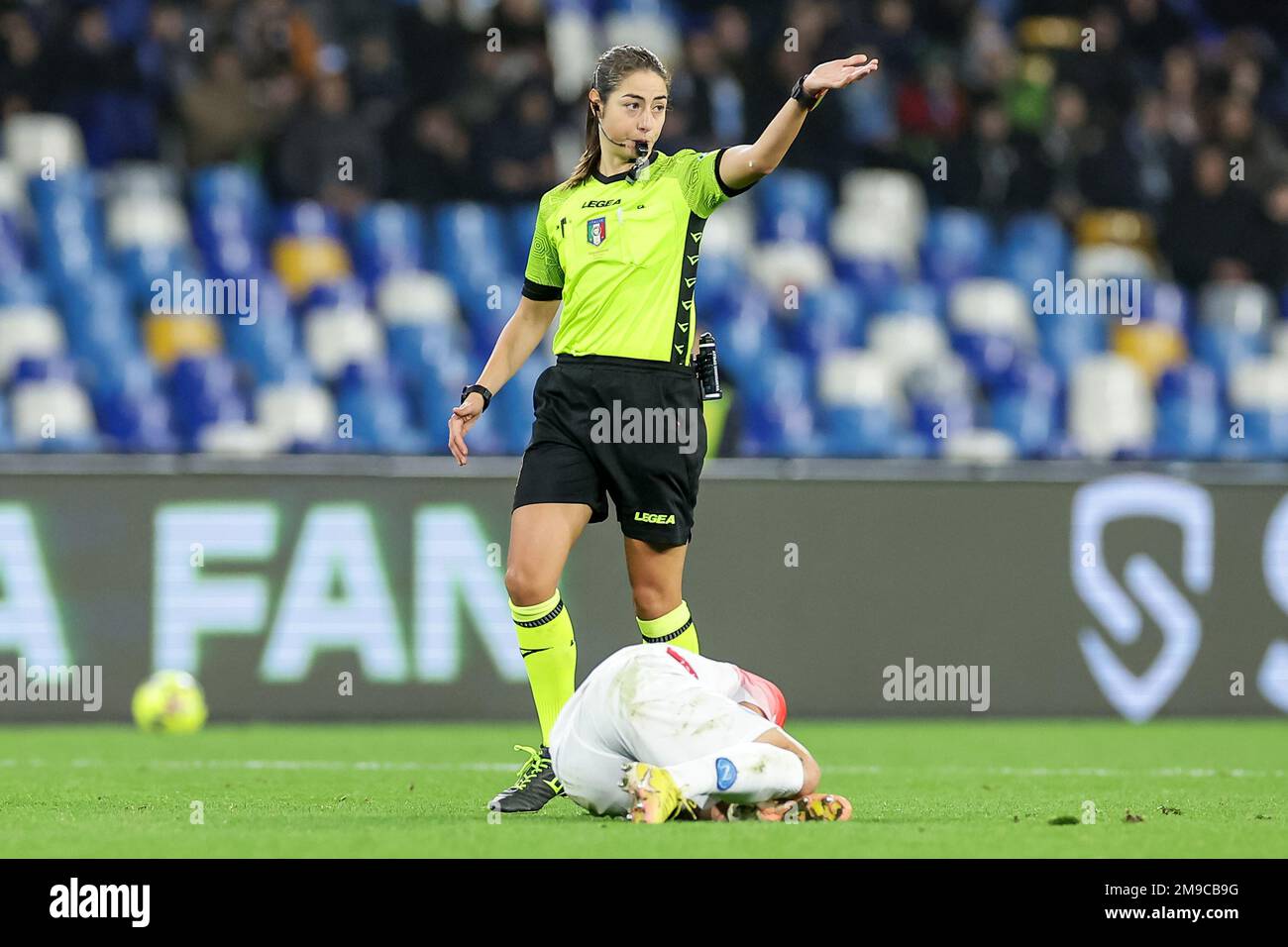 Napoli, Italia. 17th Jan, 2023. Arbitro Maria Sole Ferrieri Caputi ...