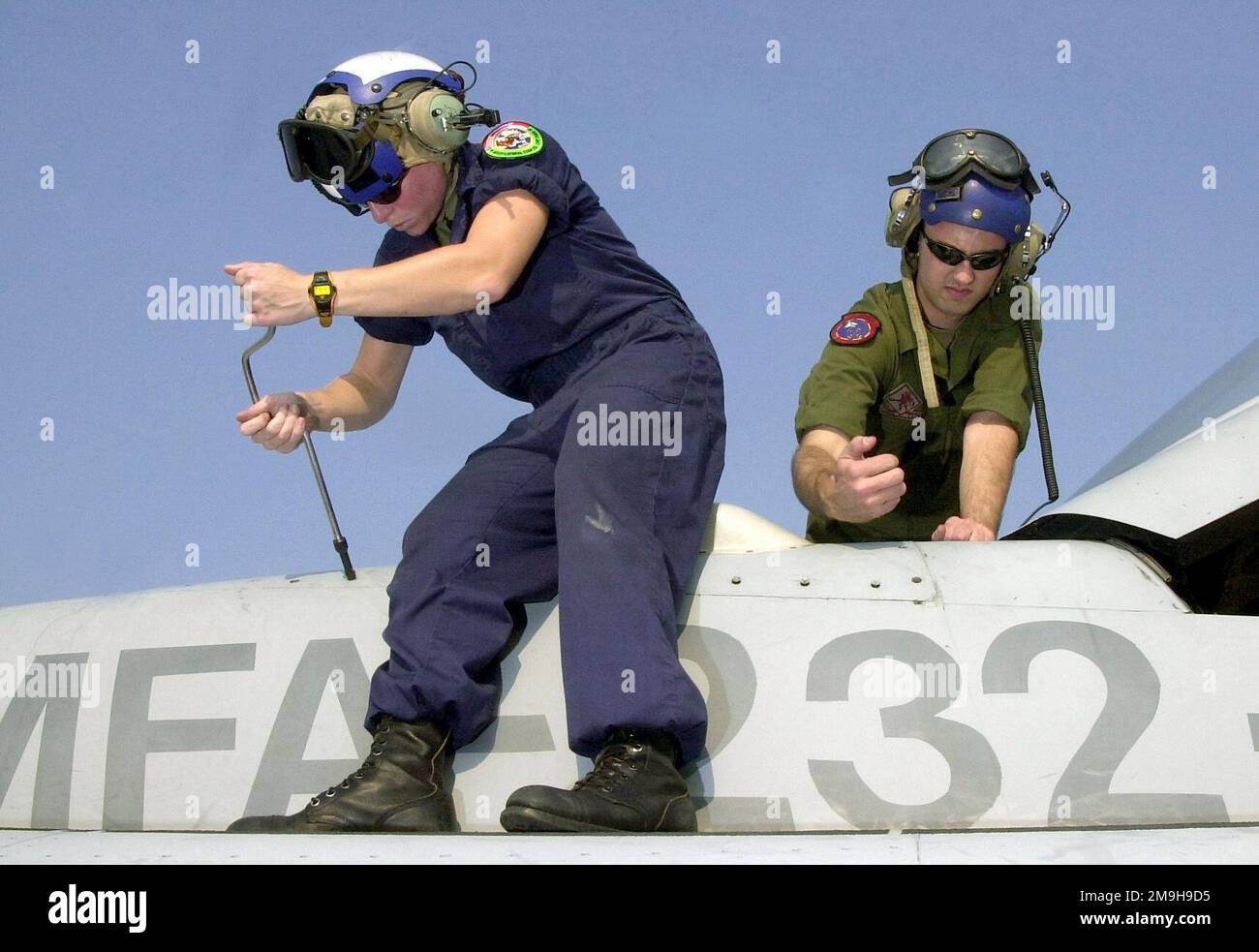 US Marine Corps (USMC) Sergente (SGT) Kimberly Tomasino (primo piano ...