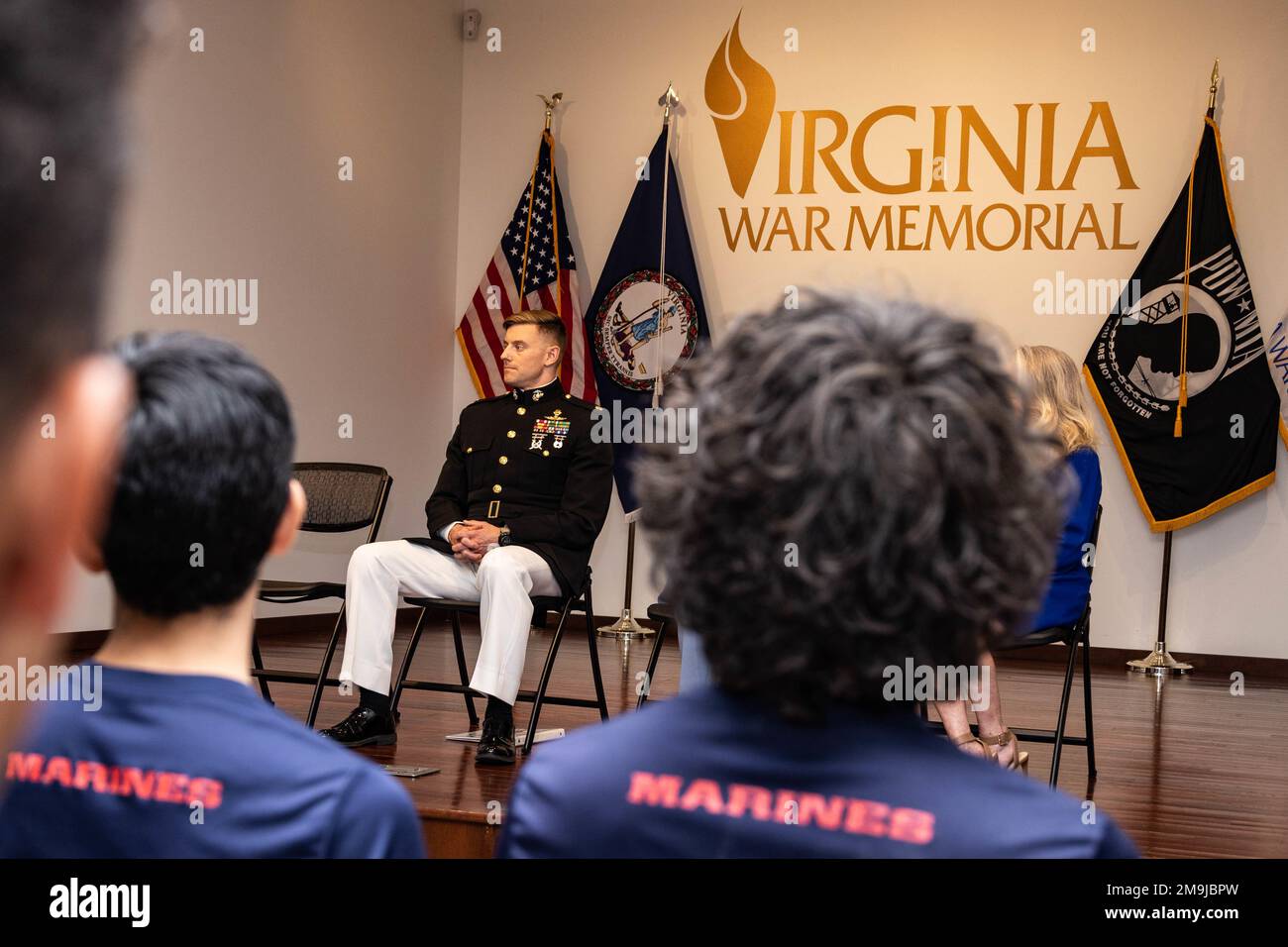 STATI UNITI Marines e poolee con Recruiting Station Richmond, 4th ...