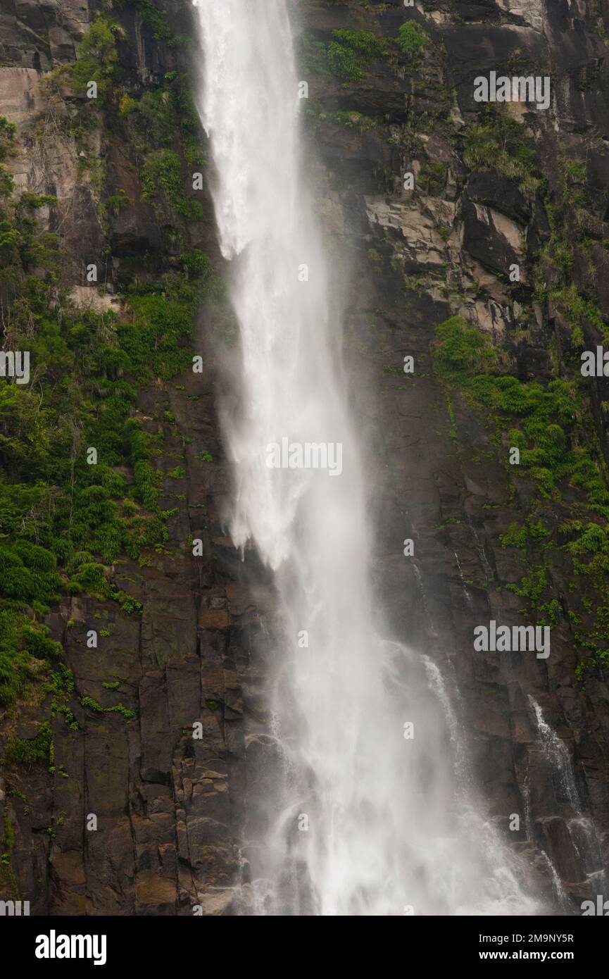 Nachi taki immagini e fotografie stock ad alta risoluzione - Alamy