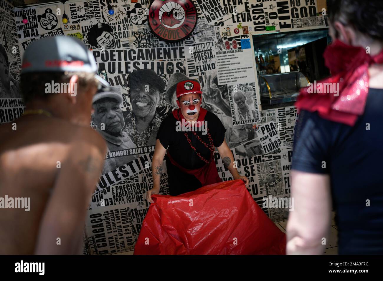 Flavio Falcone, left, known as the clown doctor of "Cracolandia ...