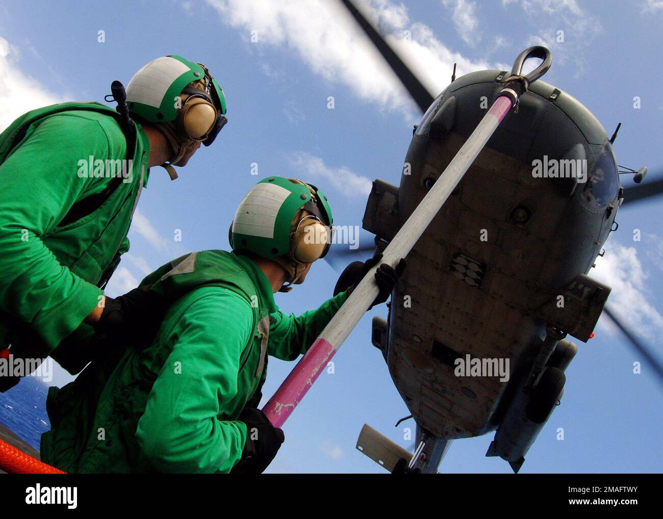 Nuclear powered aircraft carrier uss enterprise cvn 65 immagini e ...
