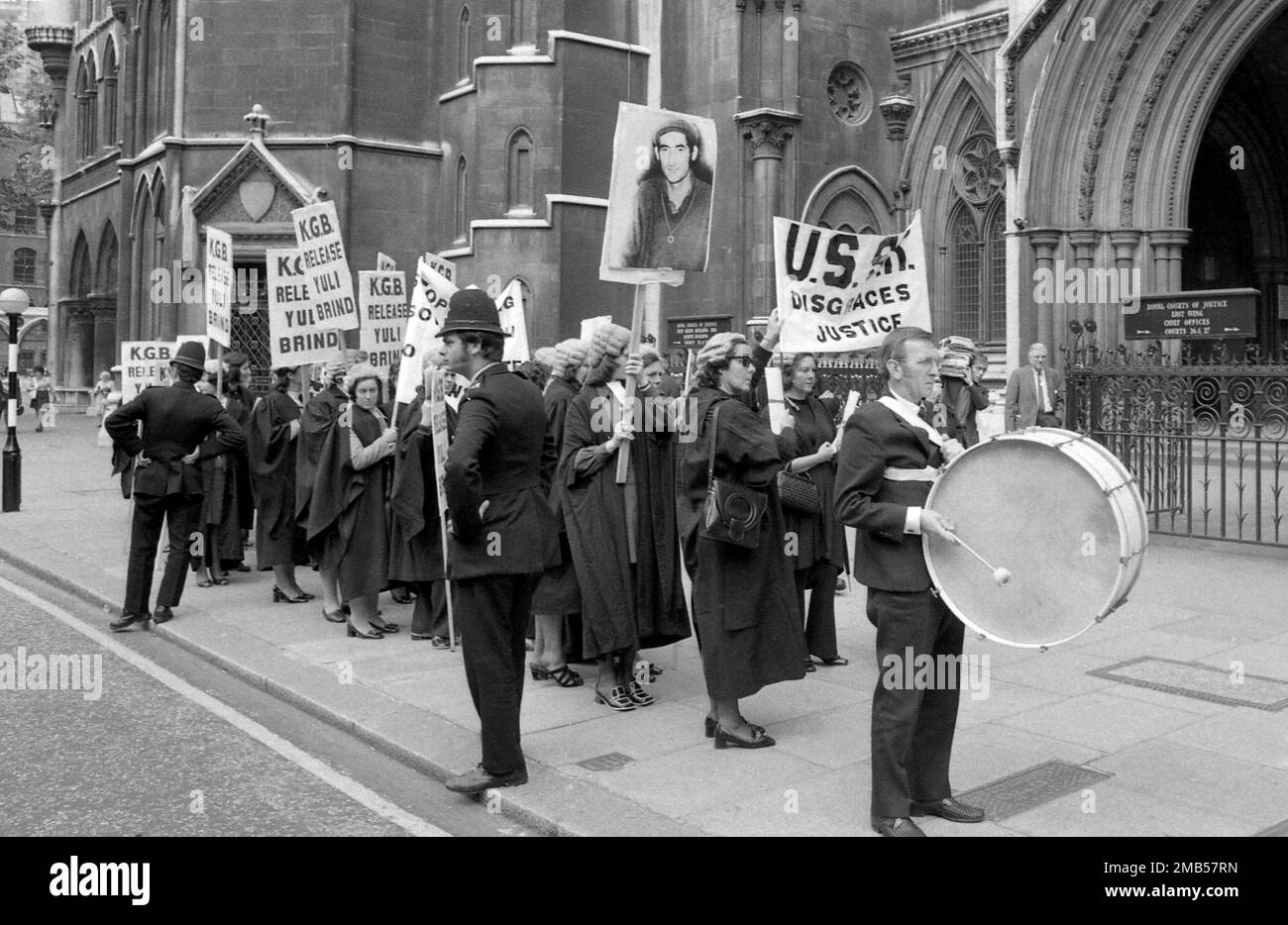 Led by a drummer, members of the Women's Campaign for Soviet Jewry ...