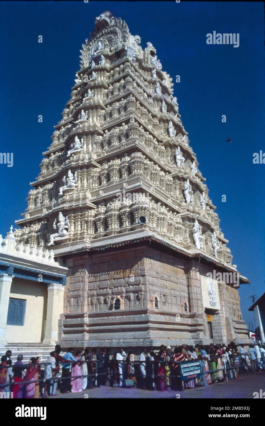 Forma di shakti immagini e fotografie stock ad alta risoluzione - Alamy