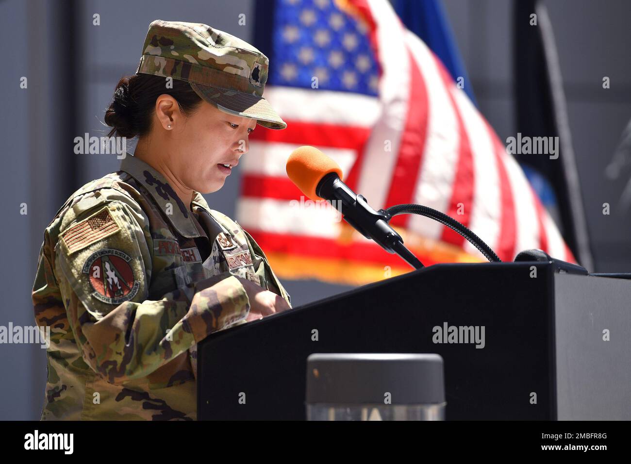 BASE FORZA SPAZIALE SCHRIEVER, COLOM. -- STATI UNITI Air Force Lt col ...