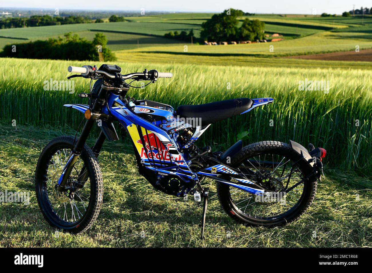 Moto elettrico, moto elettronico, SUR-RON, Light Bee, L1e X-Controller ...