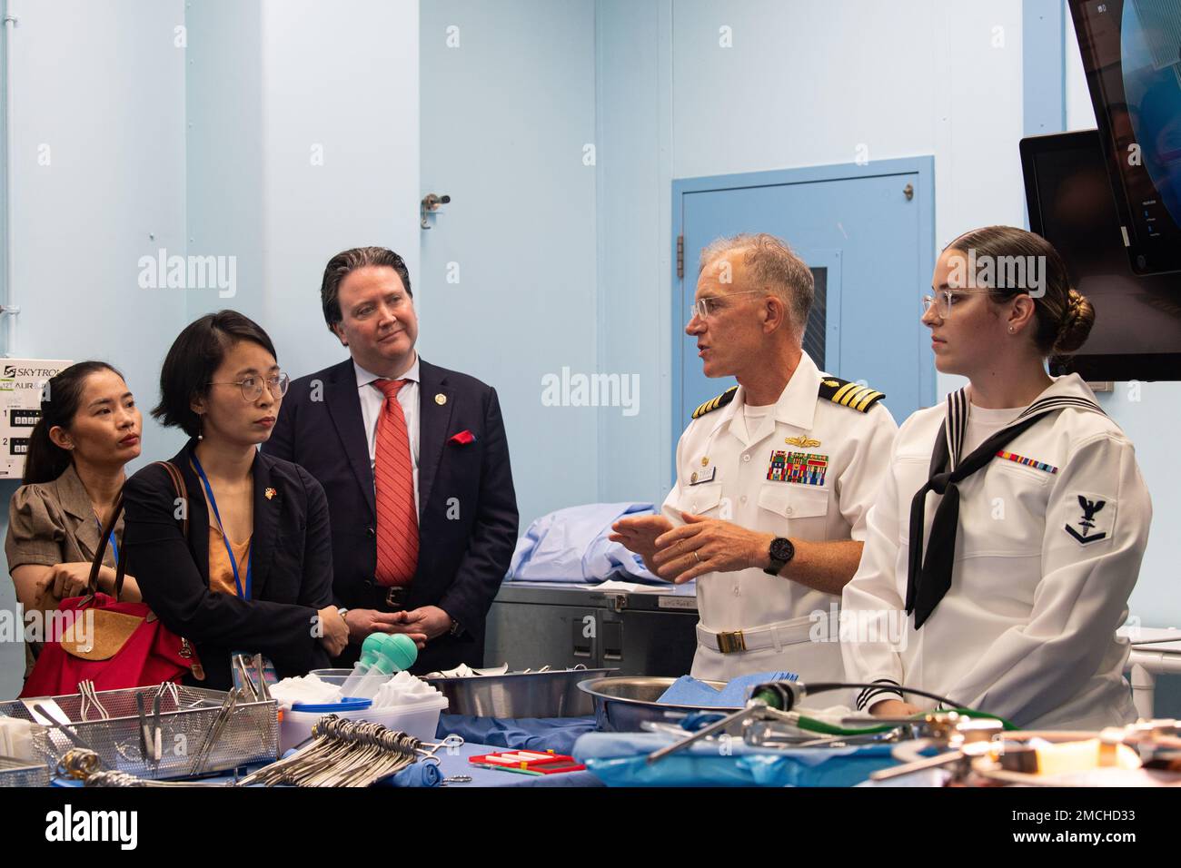 VUNG RO BAY, Vietnam (3rd luglio 2022) – Capt. Timothy Quast, militare ...