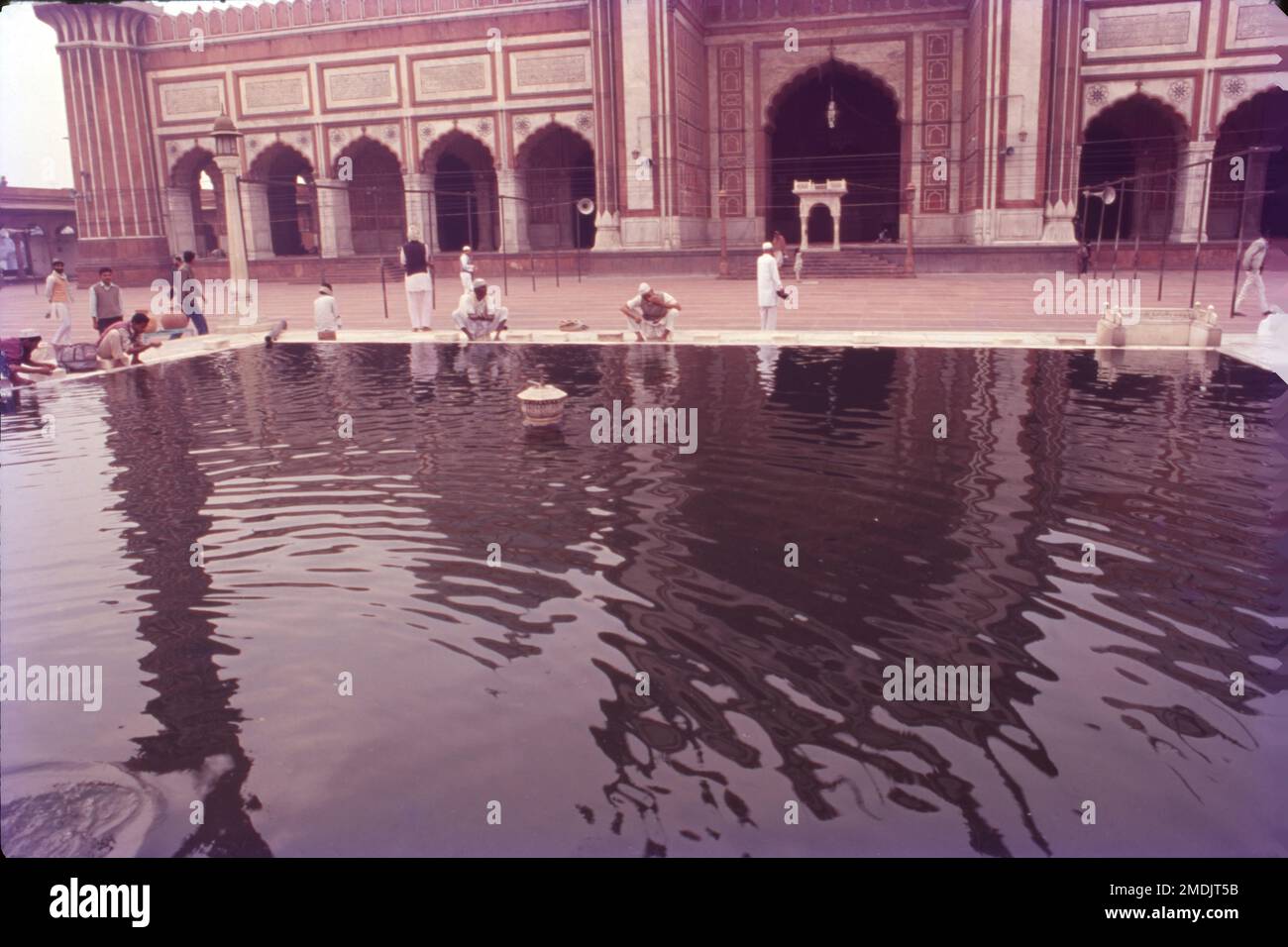 Il Masjid-i-Jehan-Numa, comunemente conosciuto come il Jama Masjid di ...