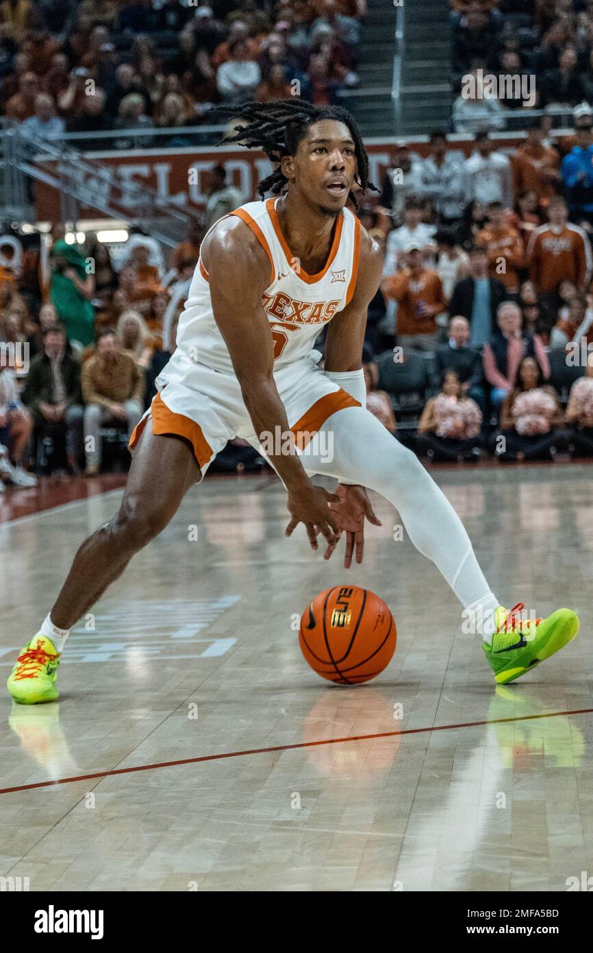 24 gennaio 2023. Marcus Carr #5 dei Longhorns del Texas in azione ...