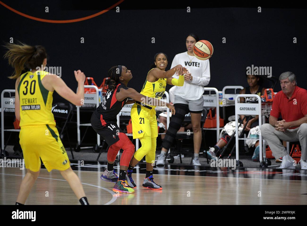 Seattle Storm guard Jordin Canada (21) passes the ball while guarded by ...
