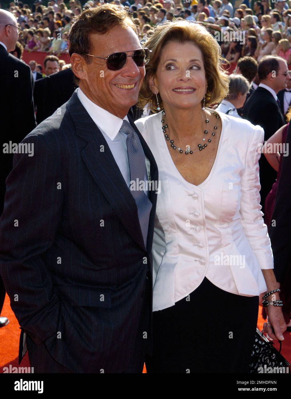 FILE - This Sept. 18, 2005 file photo shows Ron Leibman, left, with his ...