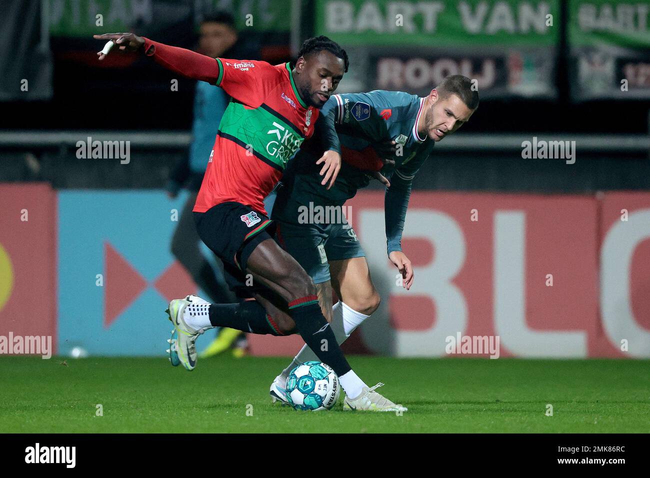 NIJMEGEN - (lr) Nany Landry Dimata di NEC Nijmegen, Mike Eerdhuijzen di ...