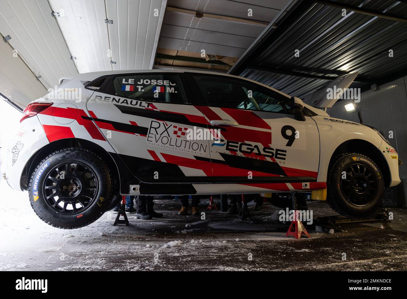 Paddock durante la 2023 Clio Ice Trophy 2023 - GSeries G2 sul circuito ...