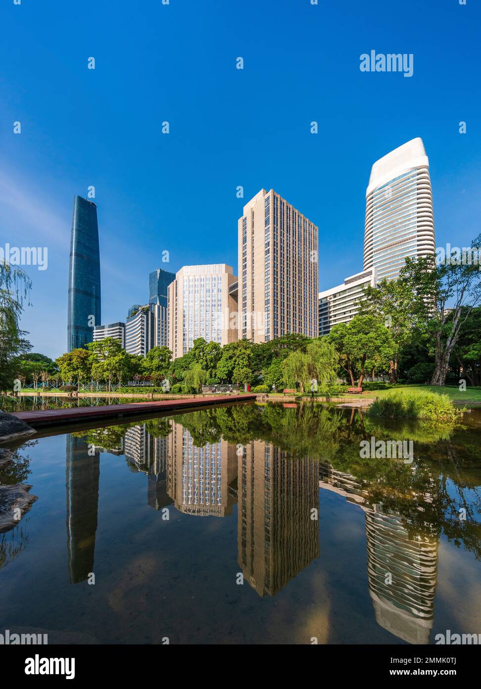 Guangzhou west tower immagini e fotografie stock ad alta risoluzione ...