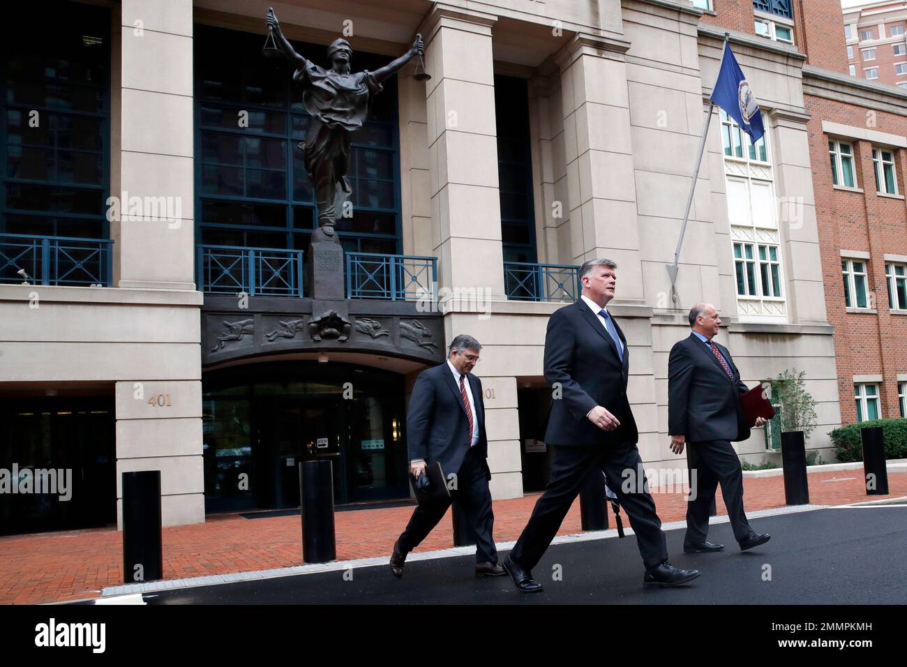 Members of the defense team for Paul Manafort, including Richard ...