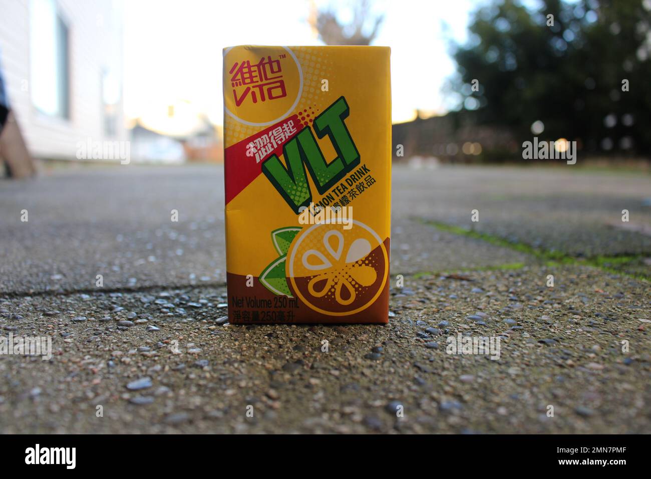 Bevanda al tè al limone di marca immagini e fotografie stock ad alta ...