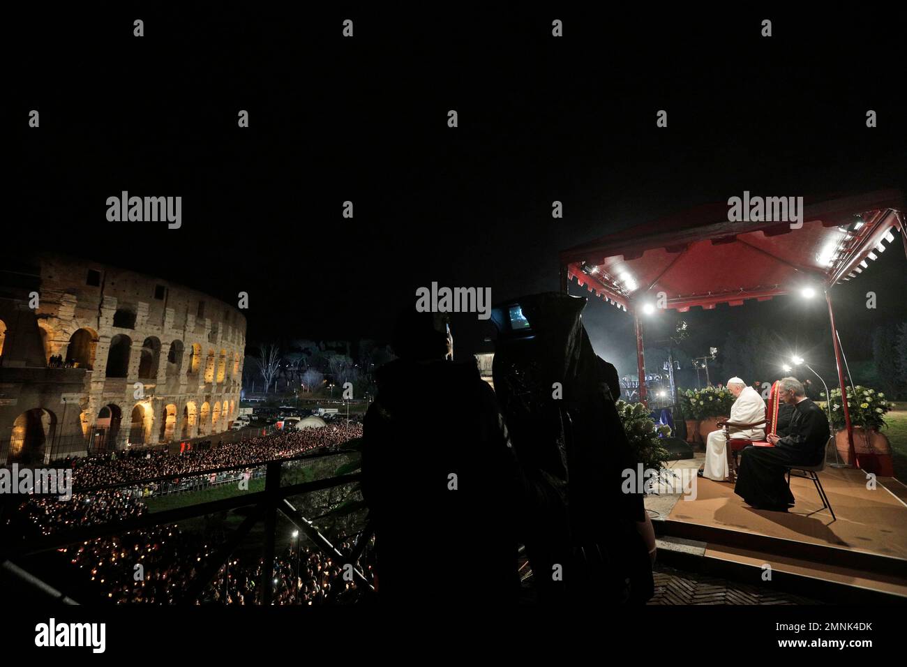 Pope Francis presides over the Via Crucis (Way of the Cross) torchlight ...