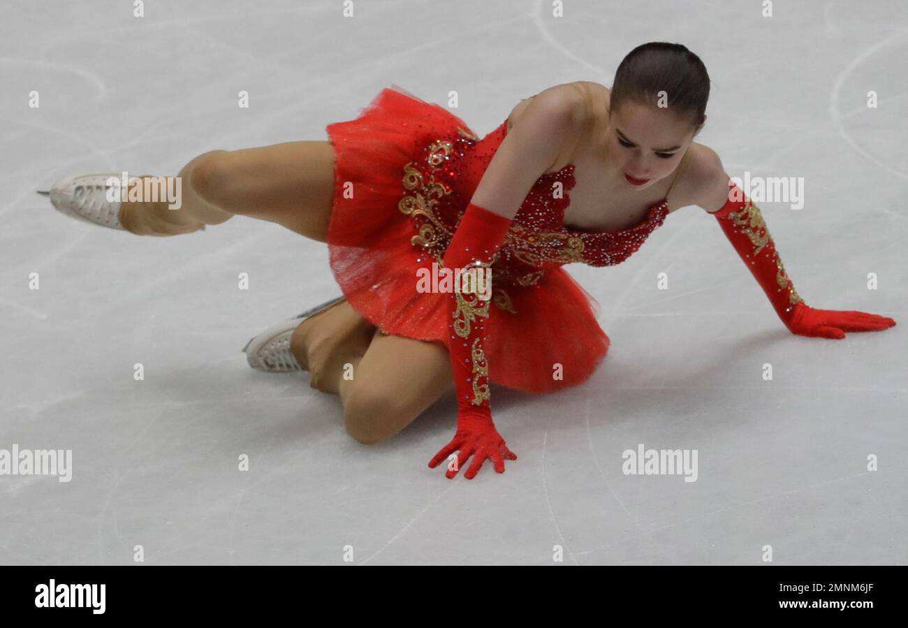 Alina Zagitova of Russia falls during the women's free skating program ...