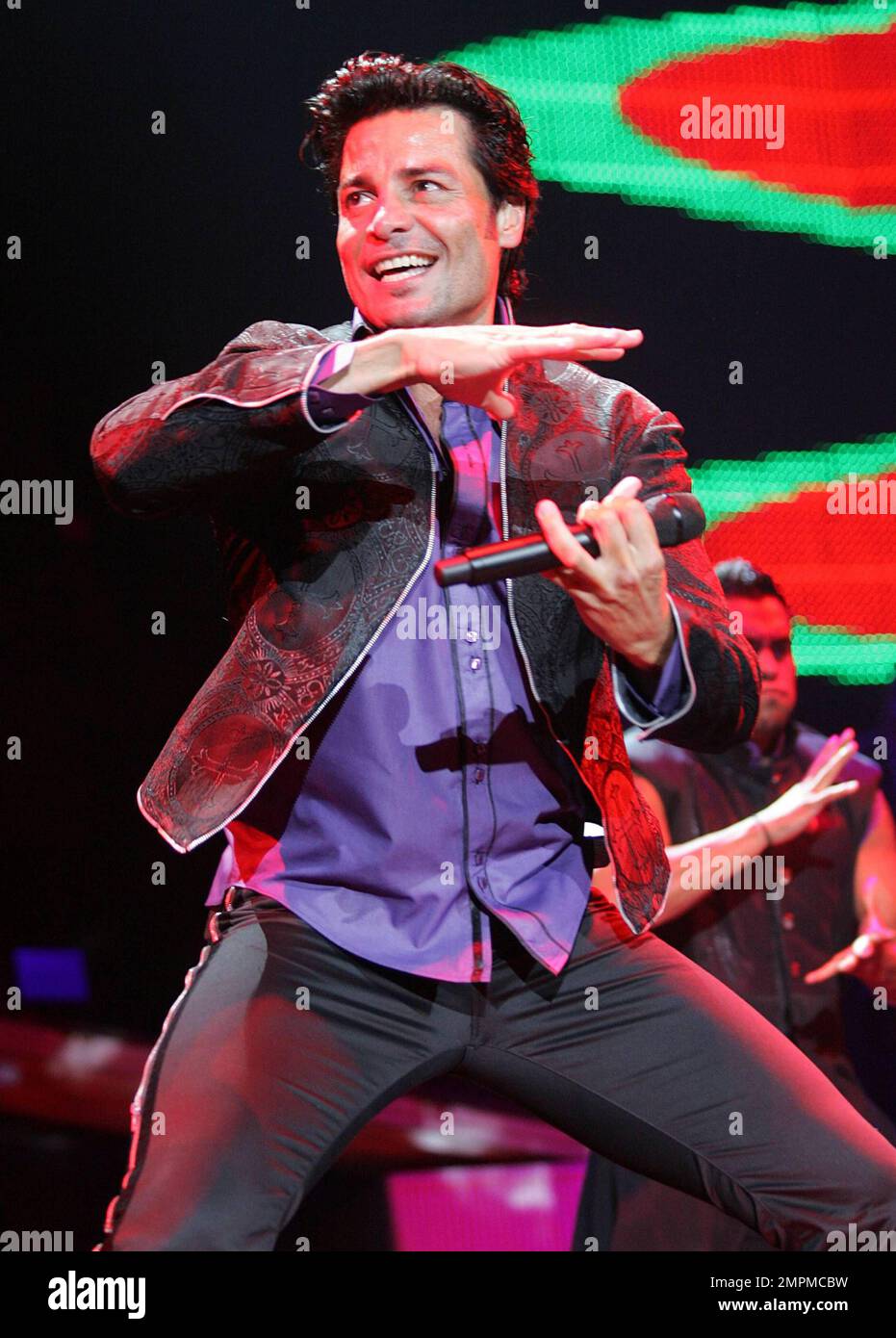 La cantante pop portoricana Chayanne (Elmer Arce) si esibisce dal vivo ...