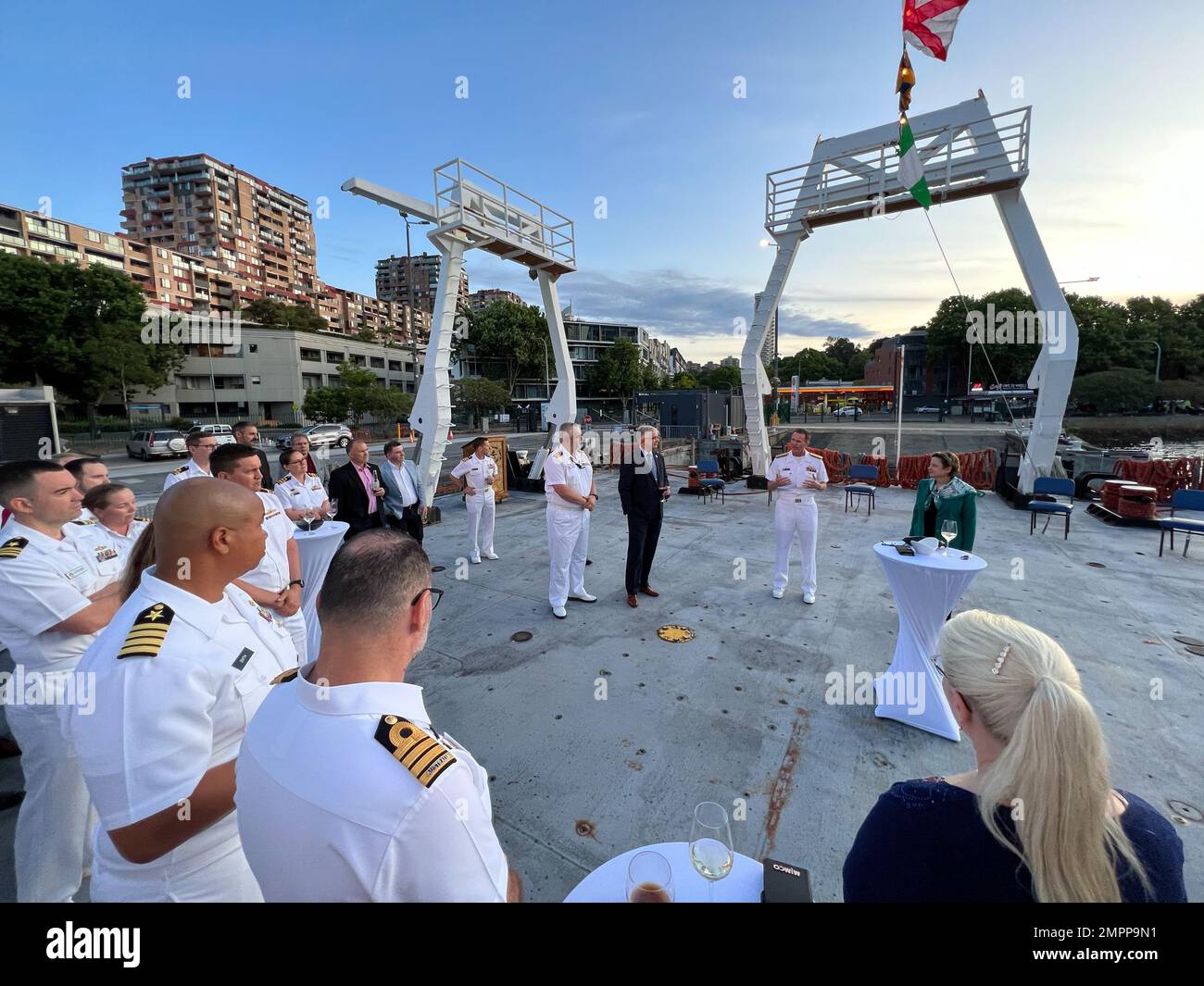 SYDNEY, Australia (10 novembre 2022) - Ron Piret, Comandante, Naval ...