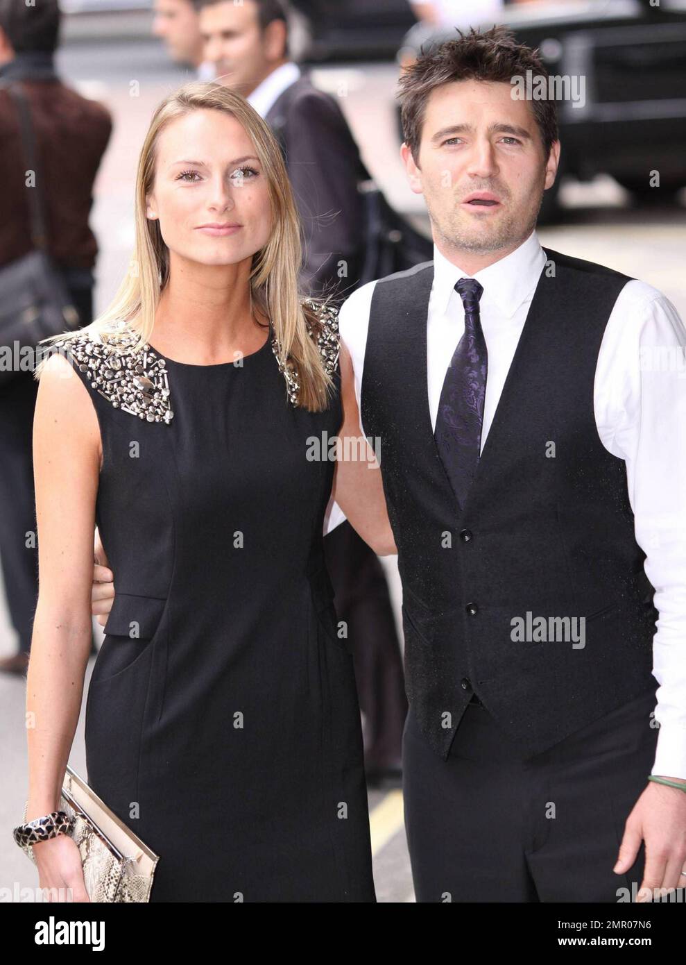 Tom Chambers e la moglie Clare Harding posano per la macchina ...