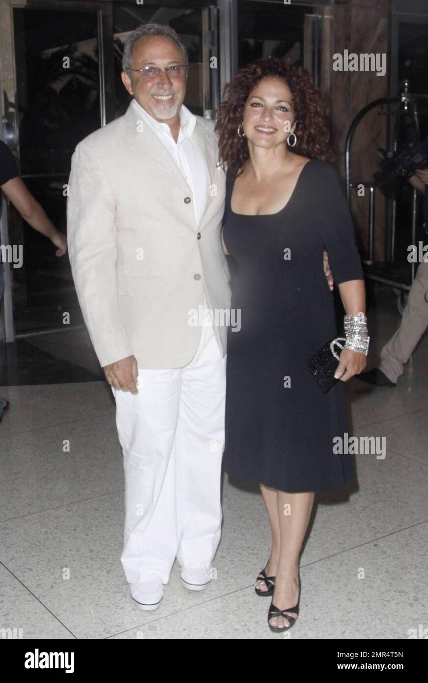 Gloria Estefan si unisce a suo marito, Emilio Estefan, attori Andy ...
