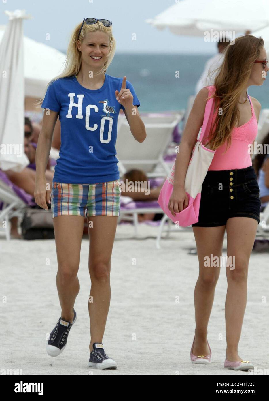 La modella svizzera, la cantante e la personalità televisiva Michelle ...