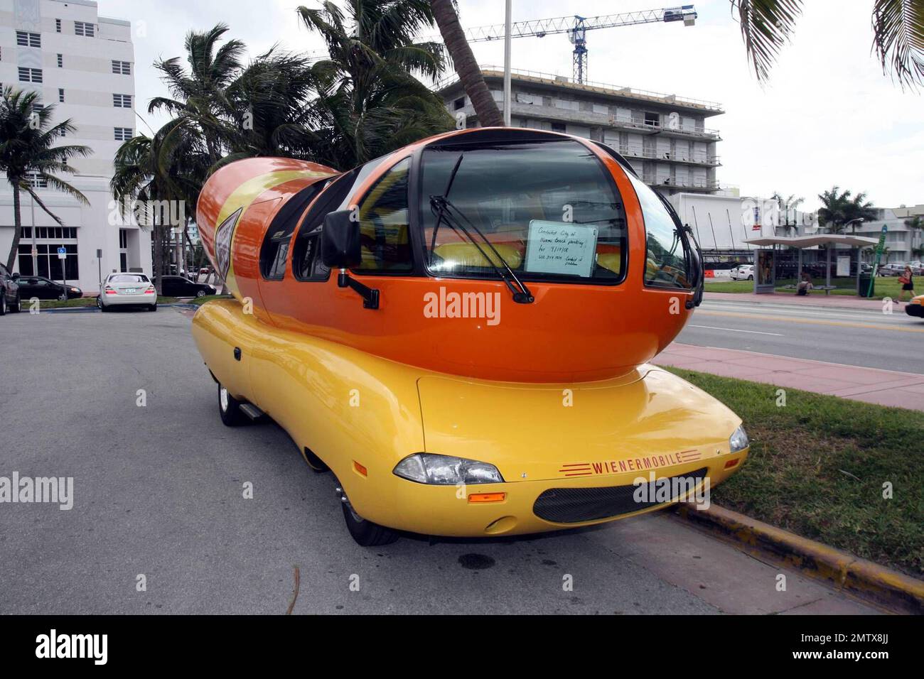 Esclusivo!! L'Oscar Meyer Weiner Mobile pubblicizza i hot dog di Oscar ...