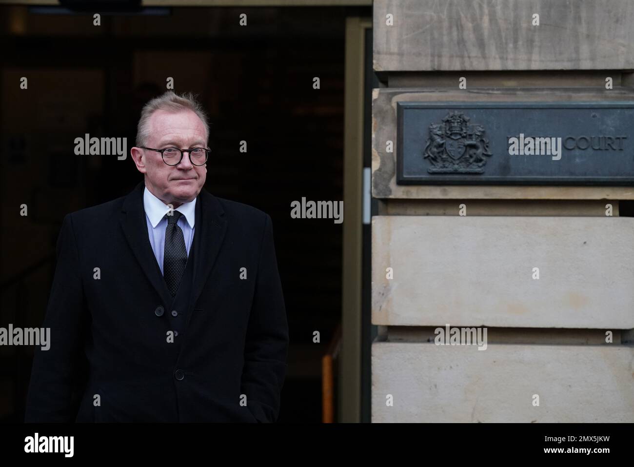 Alex Prentice KC lascia l'alta corte di Edimburgo durante il processo ...