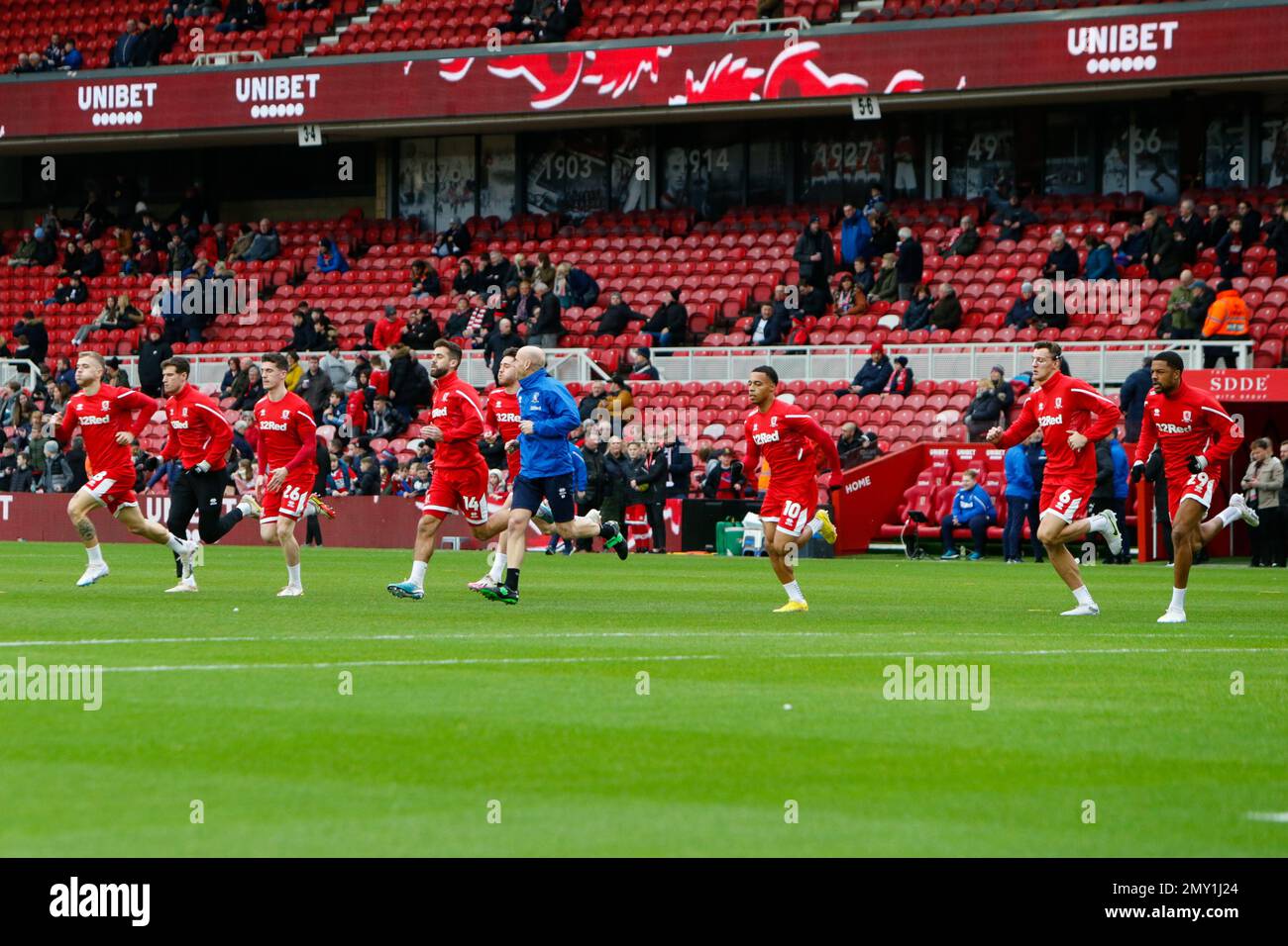 I giocatori di Middlesbrough si scaldano prima della partita del ...