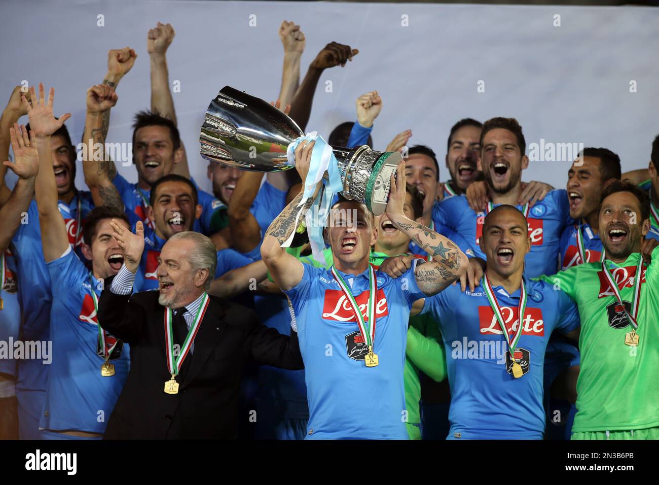 Napoli Chairman Aurelio De Laurentiis, centre left, cheers with Napoli ...