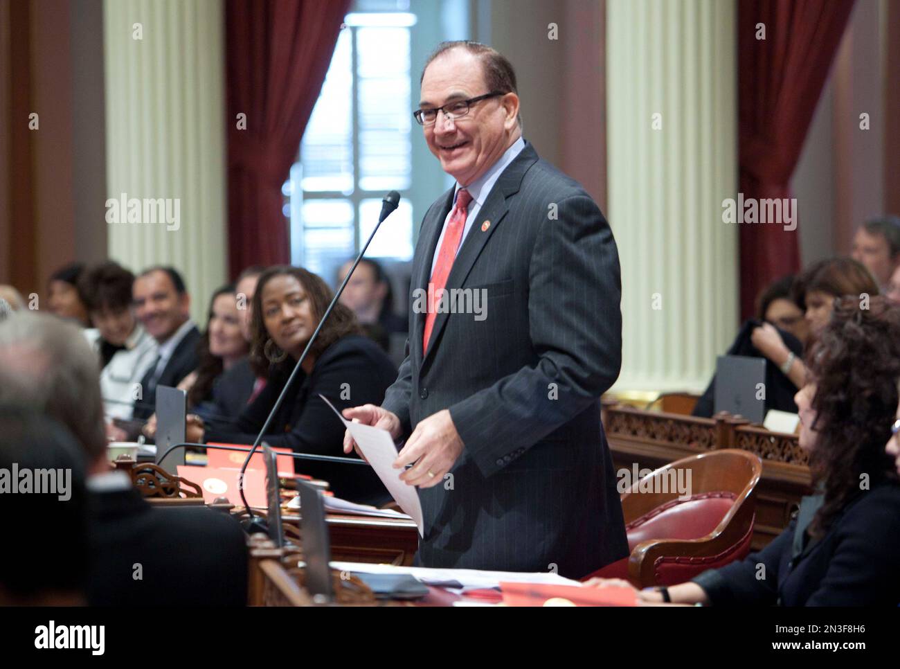 Senate Minority Leader Bob Huff, R-Diamond Bar, speaks on the floor of ...