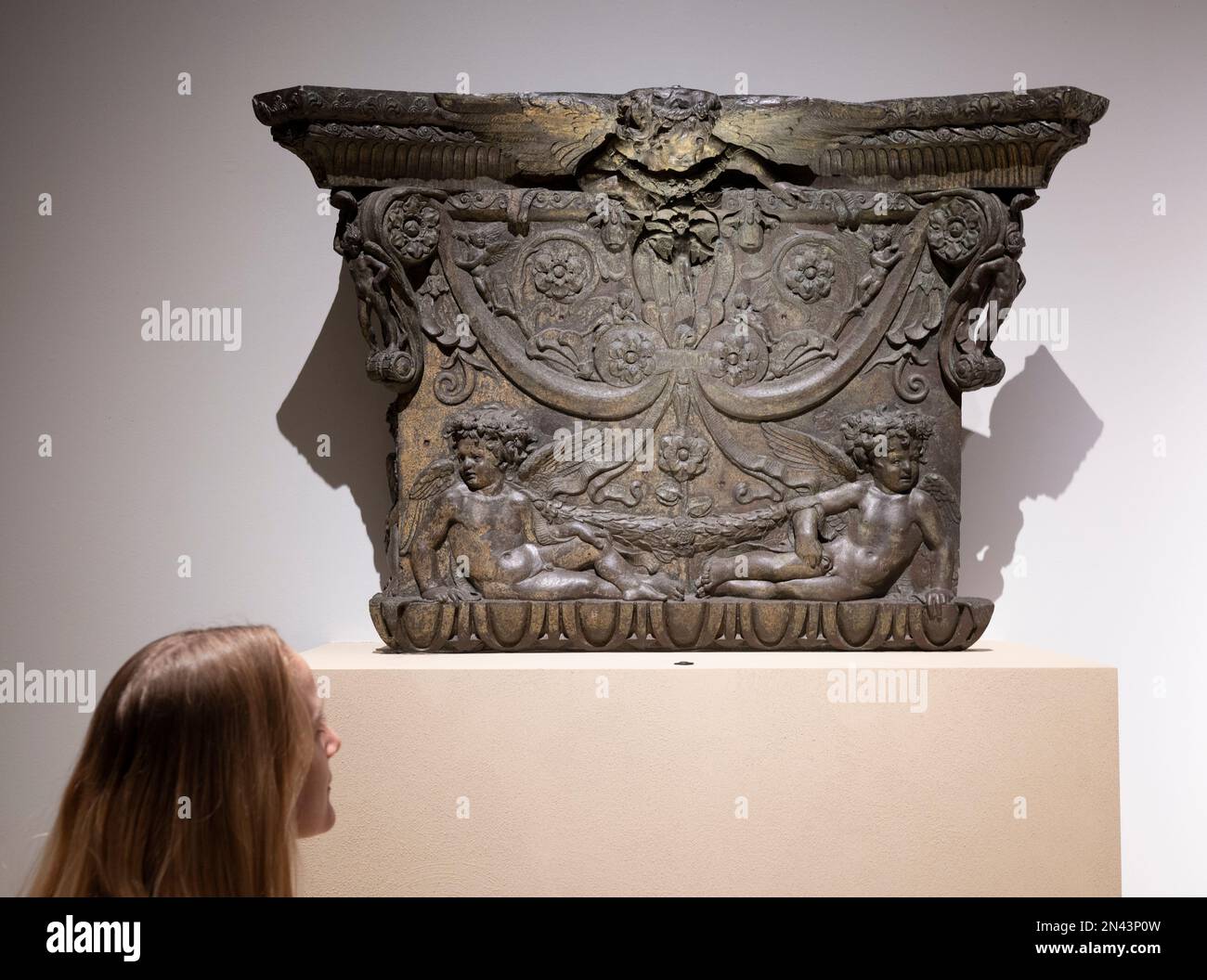 Capitello dal pulpito del duomo di prato immagini e fotografie stock ad ...