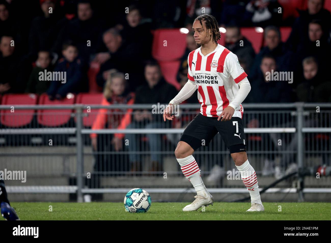 EINDHOVEN - Xavi Simons del PSV Eindhoven durante il round del 16 della ...