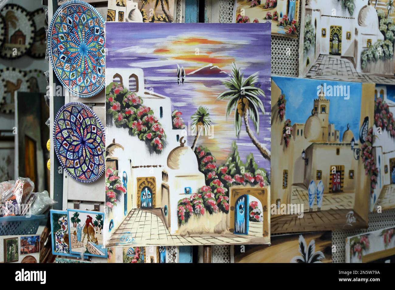 Tunisia souvenir immagini e fotografie stock ad alta risoluzione - Alamy