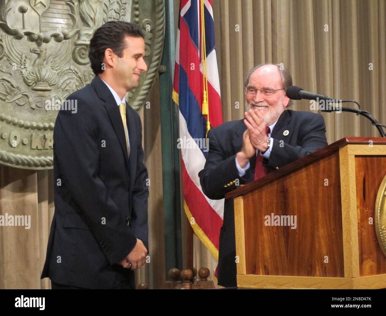 Hawaii Gov. Neil Abercrombie, right, applauds Lt. Gov. Brian Schatz at ...