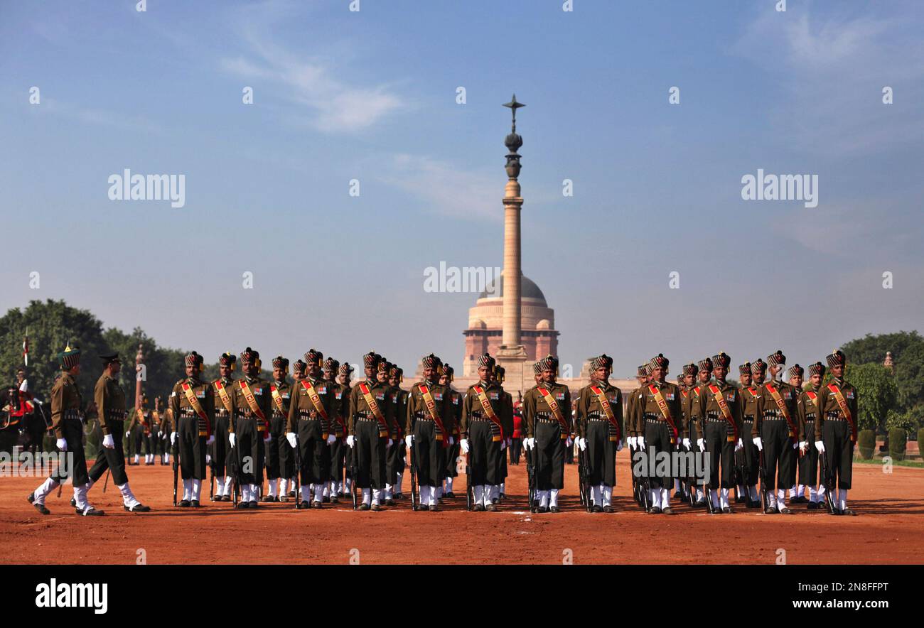 Indian infantry soldiers and the President's Body Guards in ceremonial ...