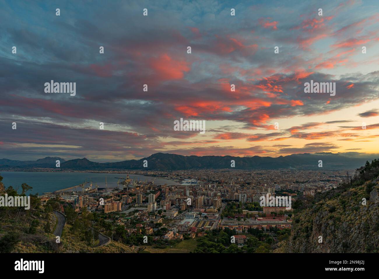 Palermo vista dall'alto immagini e fotografie stock ad alta risoluzione ...