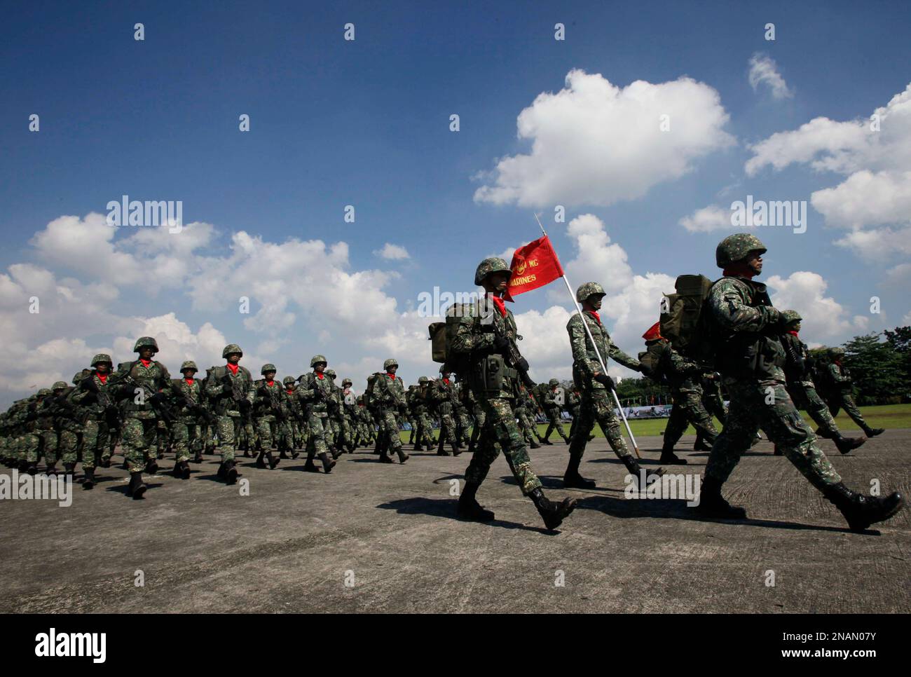 Filipino soldiers march in honor of new Philippine Forces Chief Lt. Gen ...