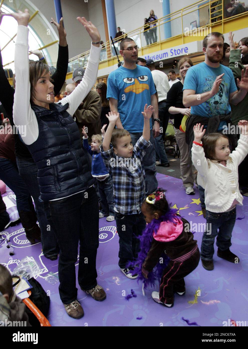 Toddlers and parents do the Potty Dance at the Children's Museum in ...