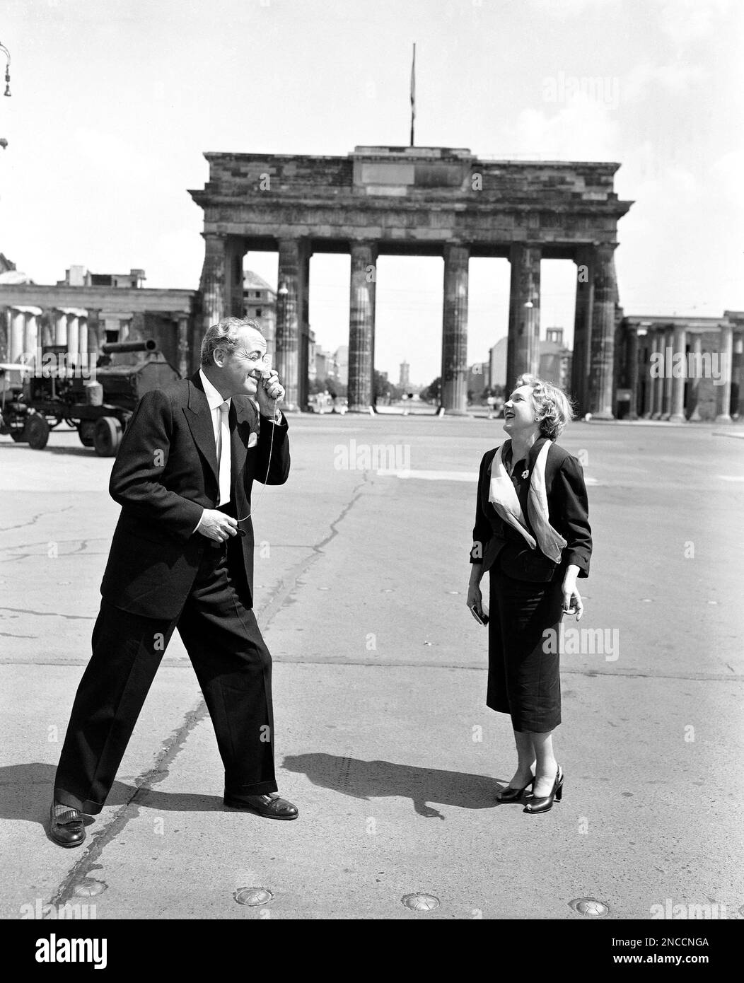 Buddy Rogers snaps a picture of his wife, silent screen star Mary ...