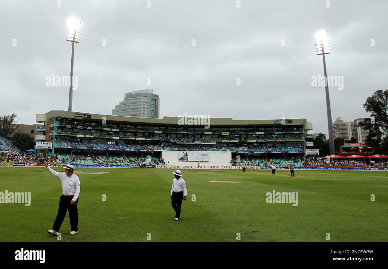 Umpire Steve Davis of Australia, left, with Asad Rauf of Pakistan ...