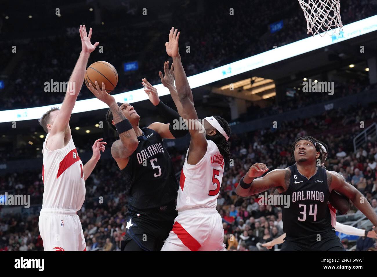 Toronto, Canada, 14 febbraio 2023. Paolo Banchero di Orlando Magic ...