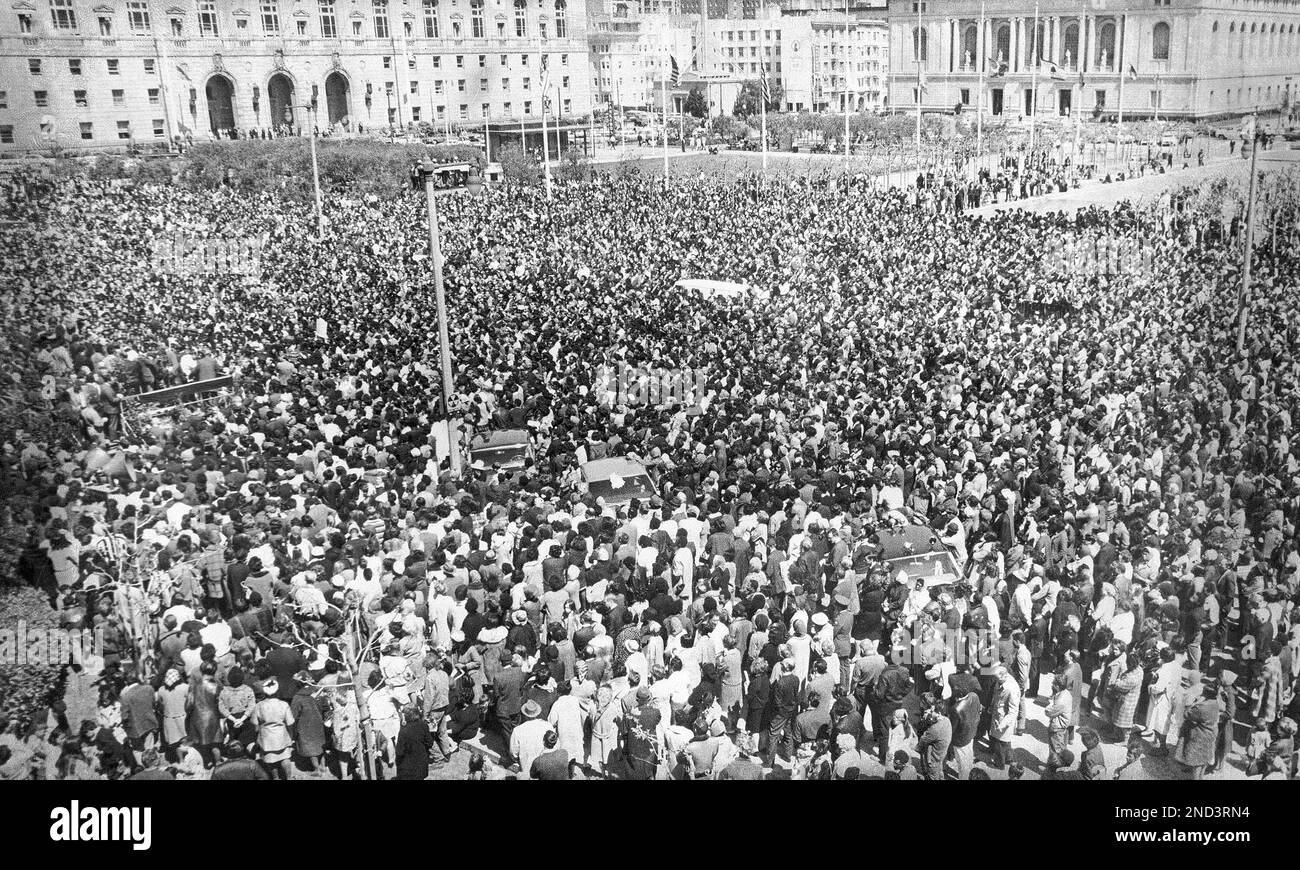 Scene at Civic Center Plaza in San Francisco, California, April 5, 1968 ...