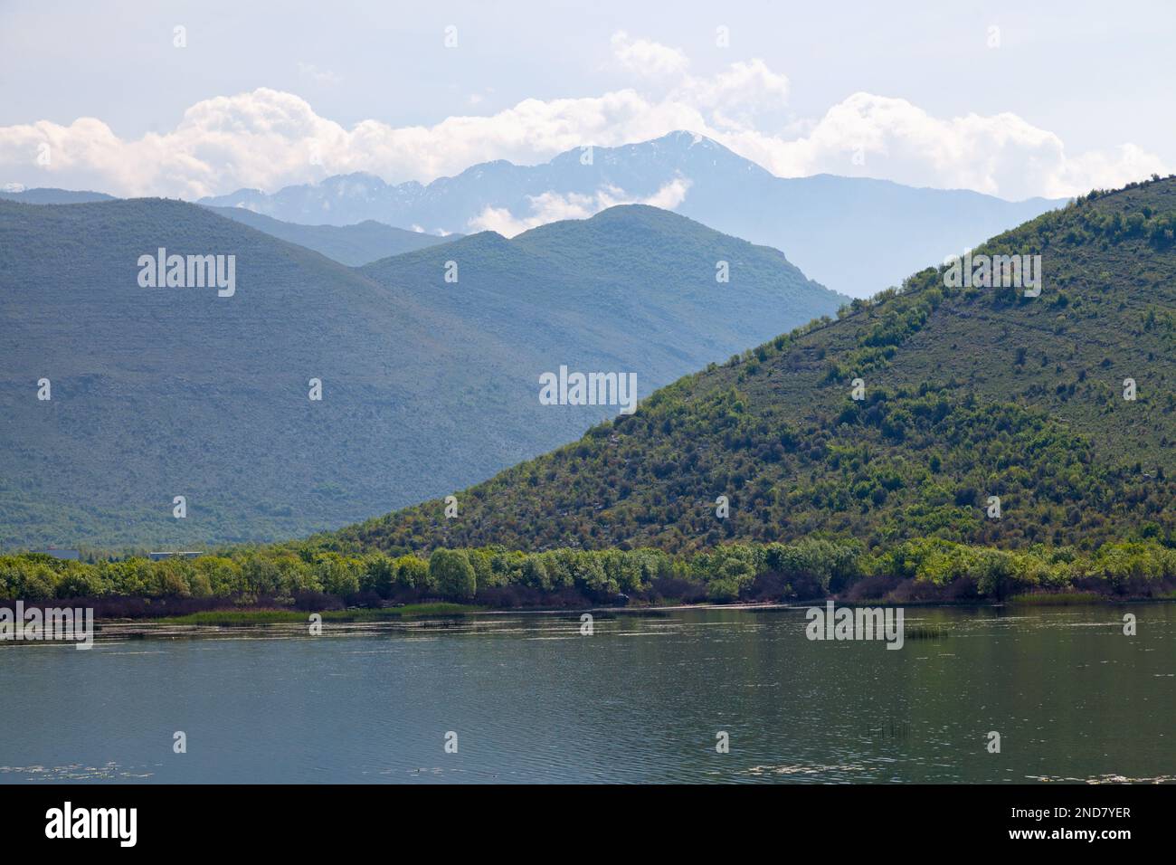 Lago carsico immagini e fotografie stock ad alta risoluzione - Alamy