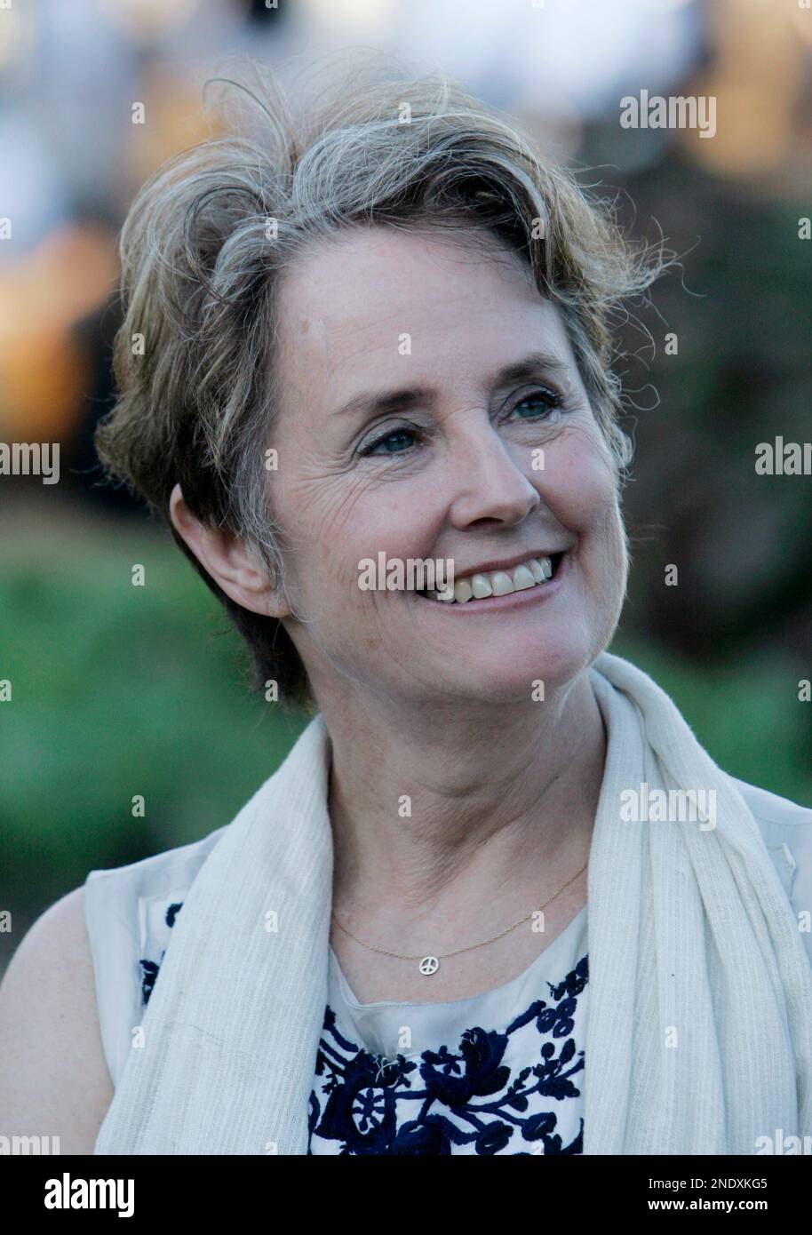 In this photo taken Aug. 28, 2008, Alice Waters, the executive chef and ...