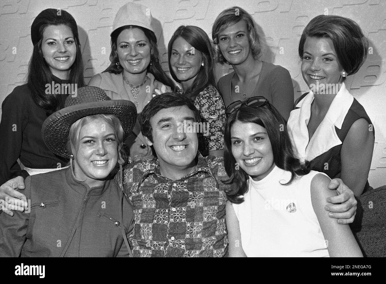 Contestants for the Miss Wool of 1971 met with T.V. Star Jim Nabors on ...