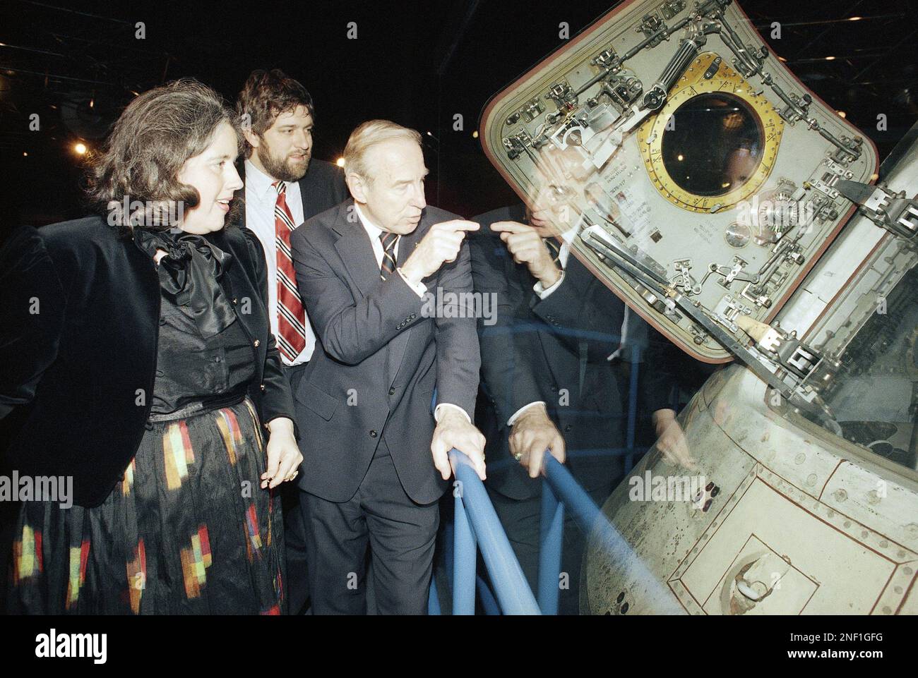 Lorraine Dille Williams, left, and R.N. Flint Dille, center ...