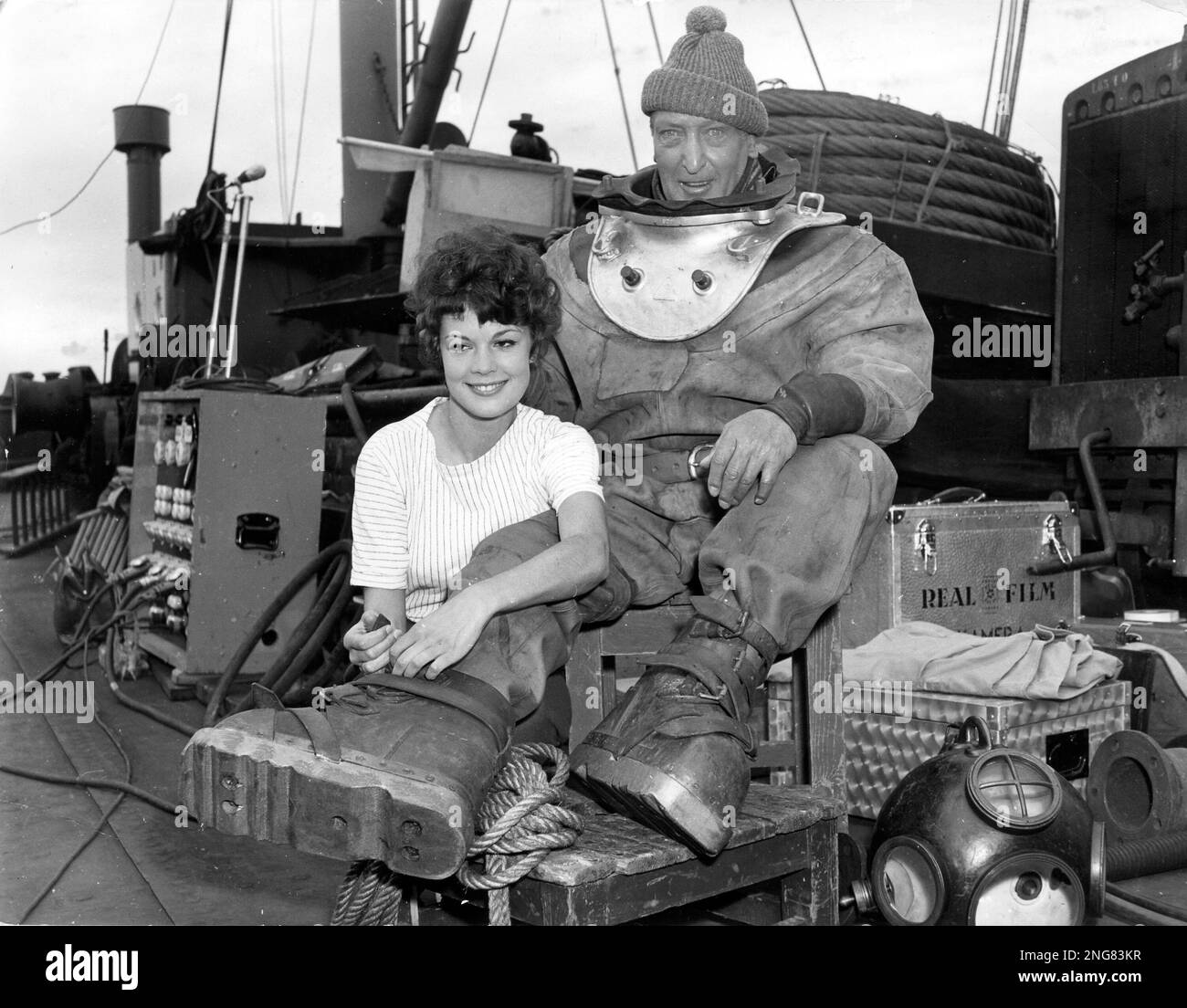 German actors Hans Albers, right, in the role as diver and salvage ...